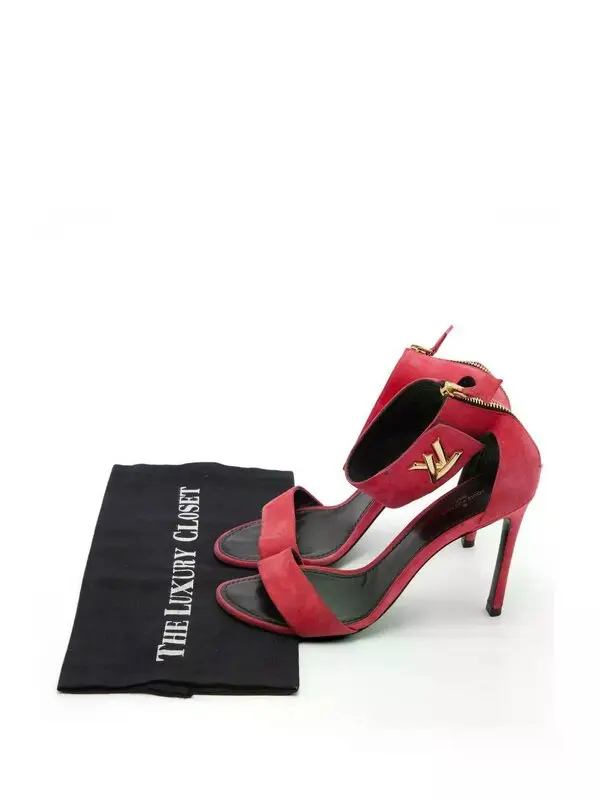 LOUIS VUITTON Twist Ankle Strap Sandals