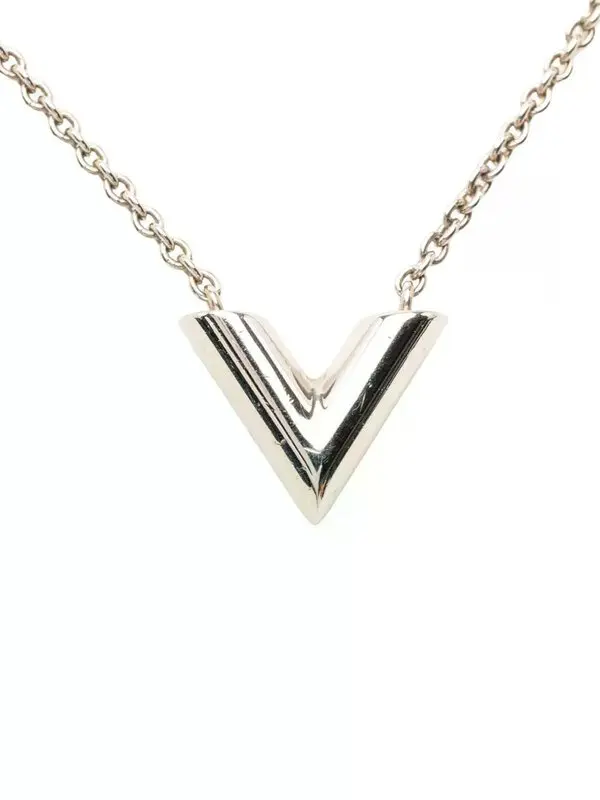 LOUIS VUITTON Essential V Supple Necklace