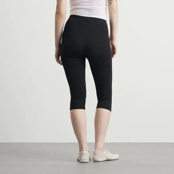 SKIMS Smooth Layers Capri
