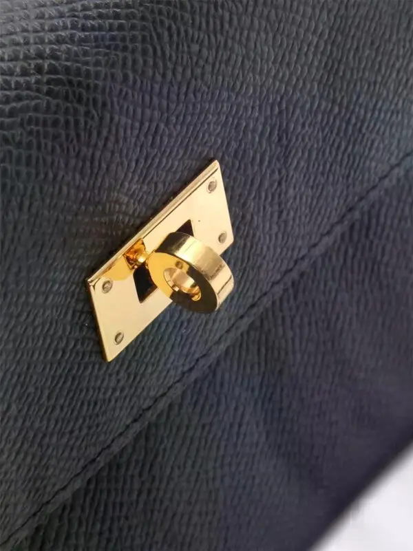 Hermès Kelly To Go Shoulder Bag - Black