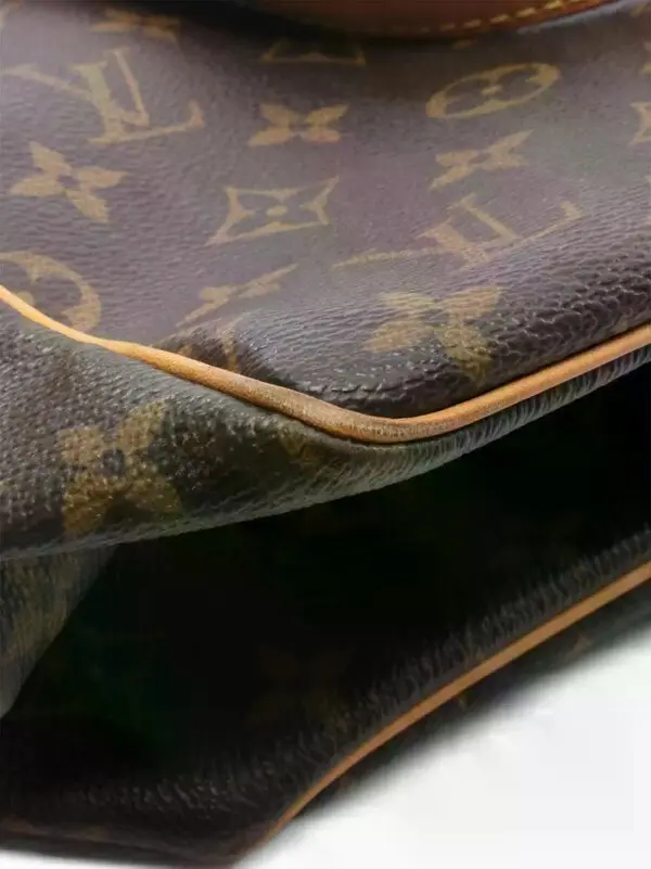 LOUIS VUITTON Monogram Canvas Batignolles Tote Bag