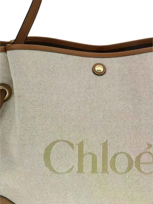 Chloé Clover Logo Shoulder Bag - Neutrals