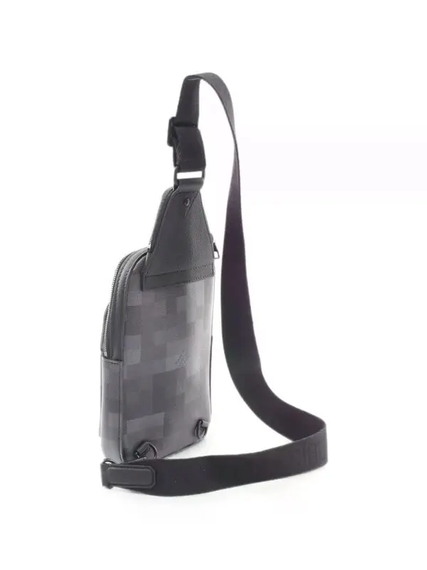 LOUIS VUITTON Avenue Sling Bag - Black