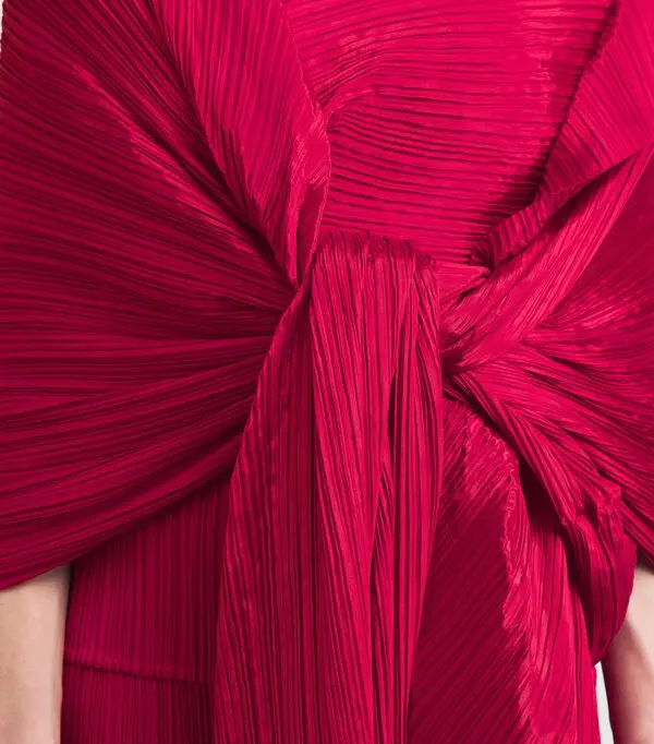 Issey Miyake Colorful Madame-t May Stole