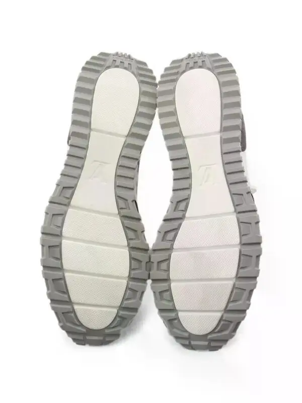 LOUIS VUITTON Monogram Sneakers