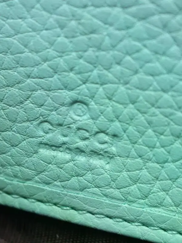 Gucci 2010s Bamboo Zip-around Leather Wallet