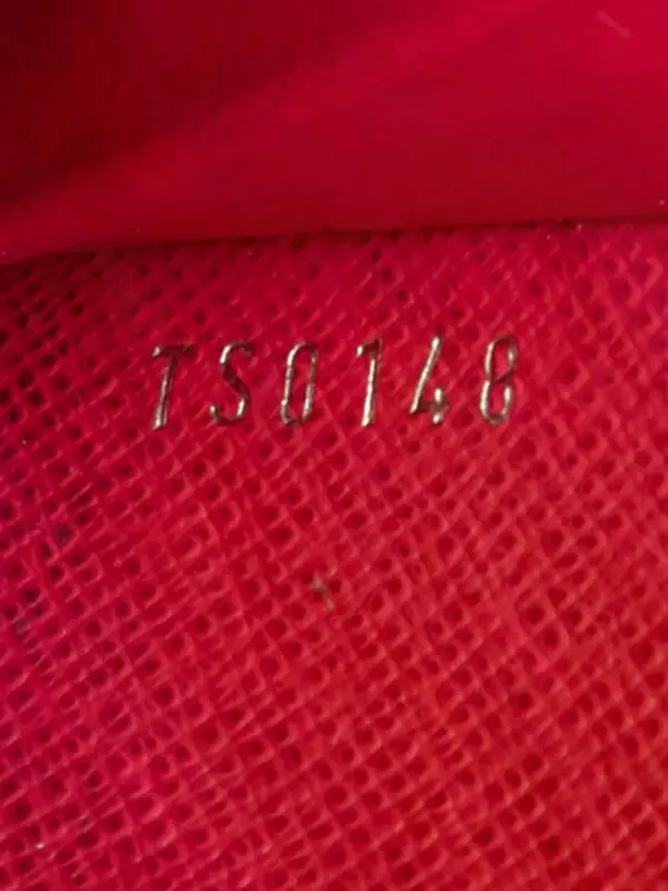 LOUIS VUITTON 2018 Epi Zippy Purse Coin Pouch