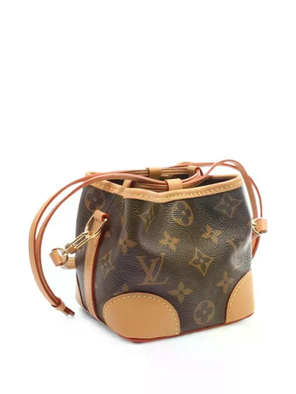 LOUIS VUITTON Perth Monogram Bucket Bag