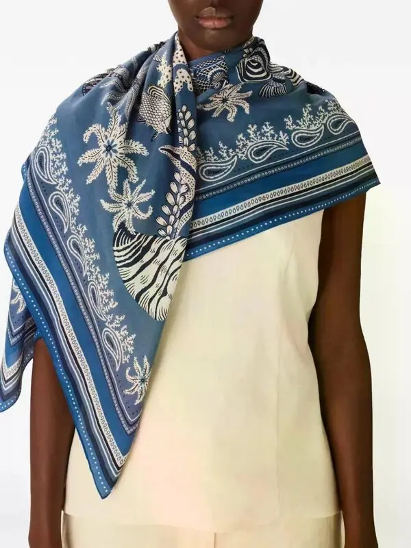 INOUI EDITIONS Square Scarf