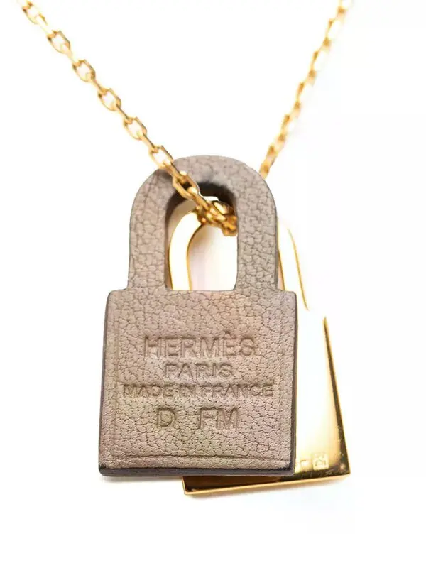 Hermès 2019 Gold Plated Swift Leather Kelly Pendant Necklace - Brown
