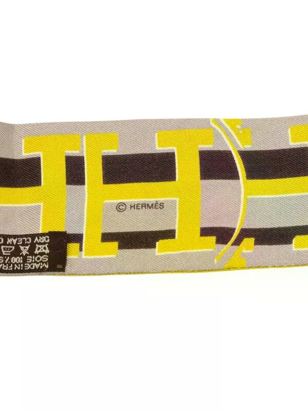 Hermès 2011 Ginza 541 Silk Twilly Scarf Scarves