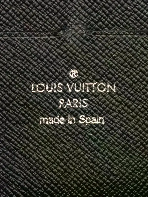 LOUIS VUITTON 2012 Epi Zippy Wallet Long Wallets