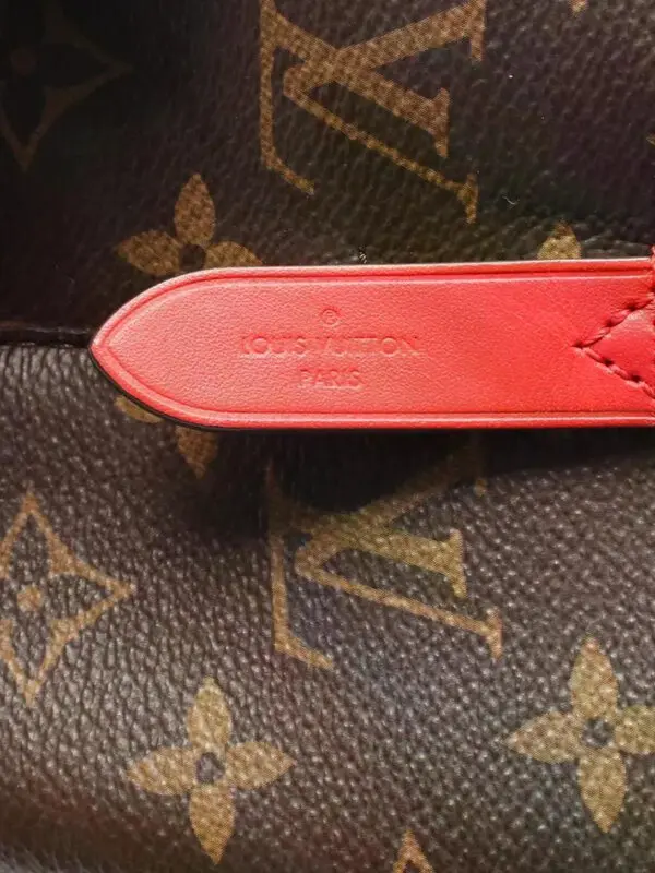 LOUIS VUITTON 2021 Neoné Shoulder Bag