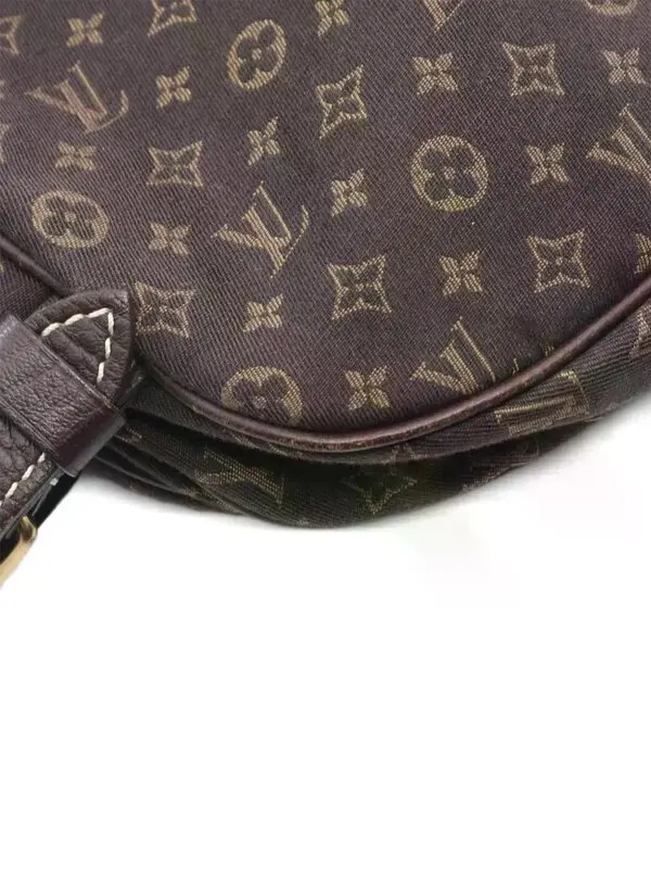 LOUIS VUITTON Saumur Monogram Shoulder Bag