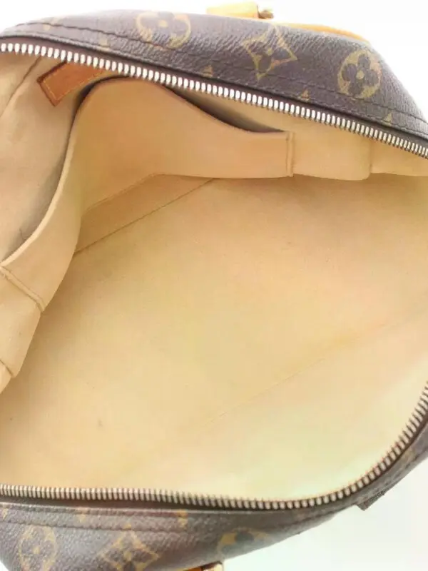 LOUIS VUITTON Monogram Manhattan Pm Tote Bag