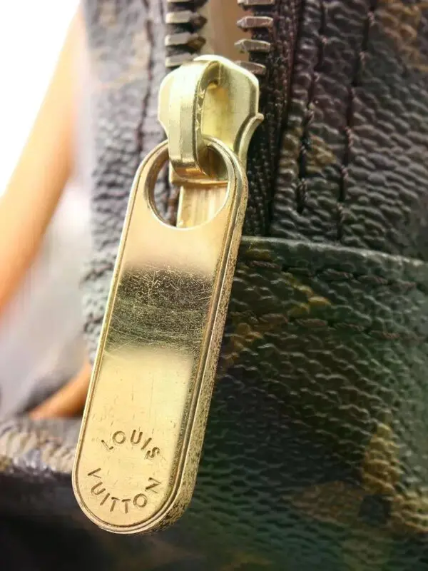 LOUIS VUITTON Monogram Manhattan Pm Tote Bag