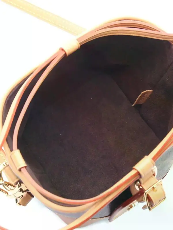 LOUIS VUITTON 2021 Noe Perth Bucket Bag