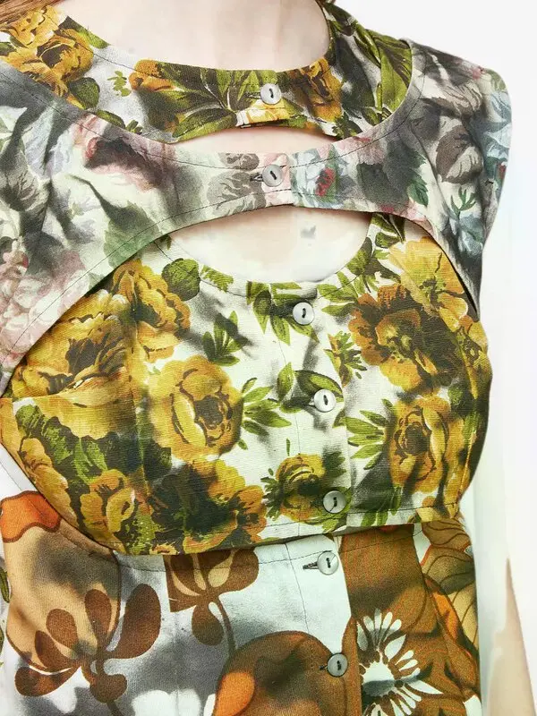 RAVE REVIEW Floral Print Cut-out Top