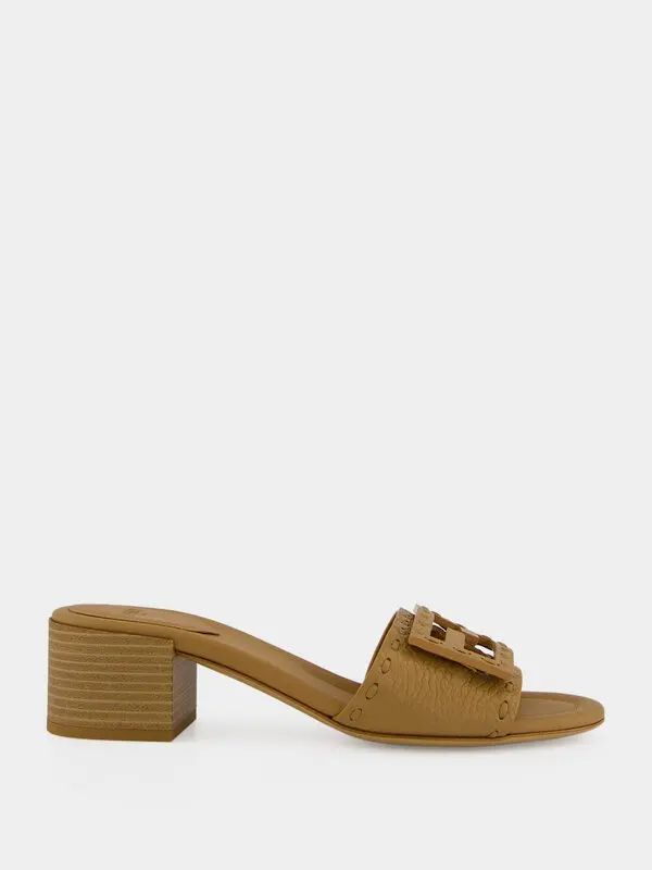 Fendi Baguette Heeled Leather Slides - Brown