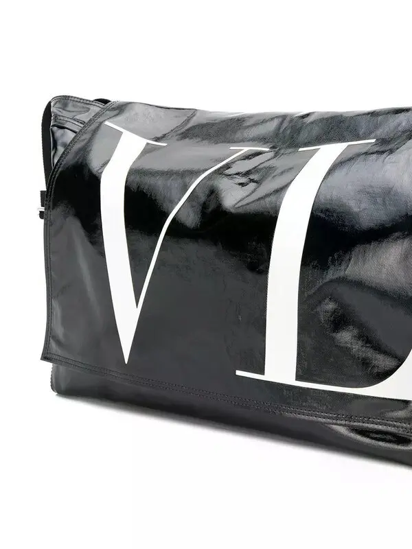 Valentino Garavani Large Vltn Messenger Bag