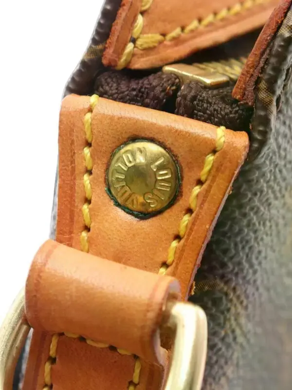 LOUIS VUITTON Monogram Shoulder Bag