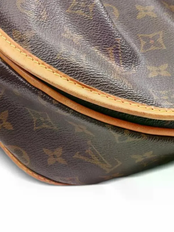 LOUIS VUITTON Monogram Canvas Shoulder Bag - Brown
