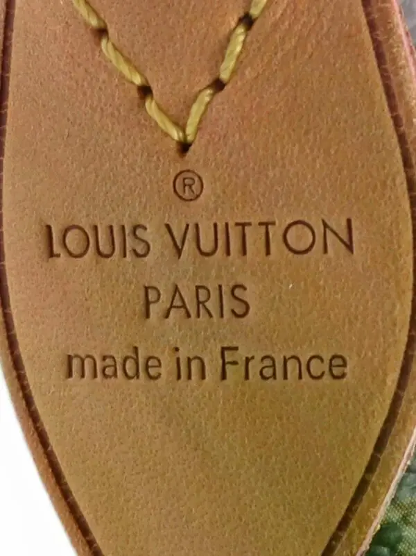 LOUIS VUITTON Totally Mm Tote Bag - Brown