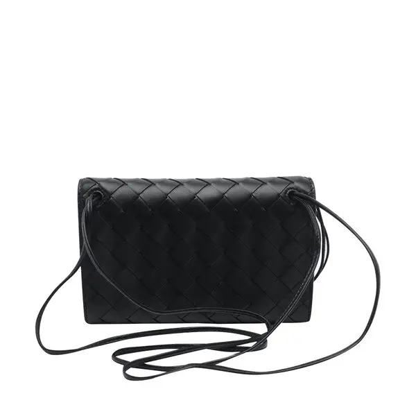 Bottega Veneta Andiamo Pouch On Strap - Black
