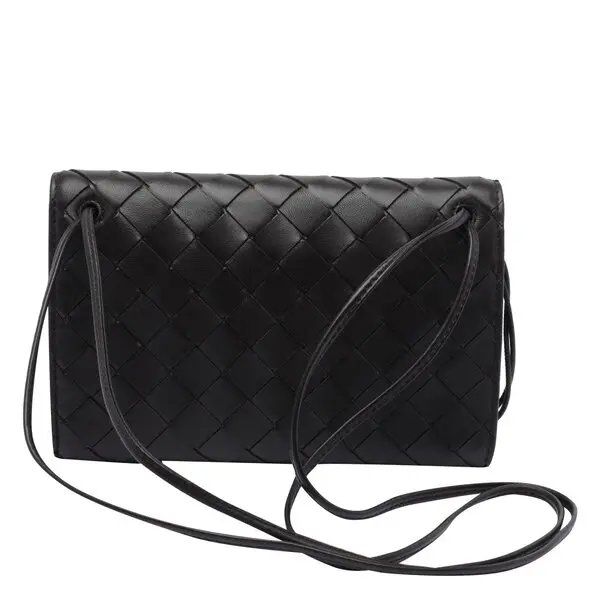 Bottega Veneta Andiamo Pouch On Strap - Brown