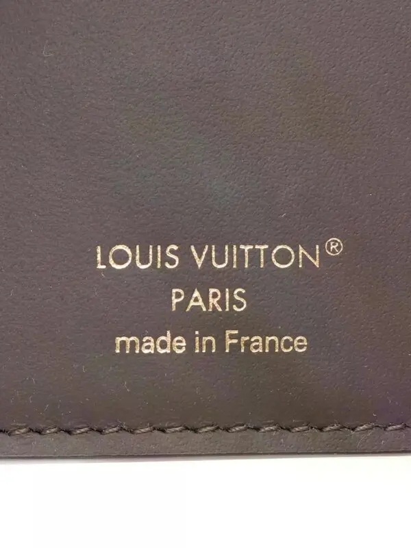 LOUIS VUITTON 2021s Capucines Trifold Wallet