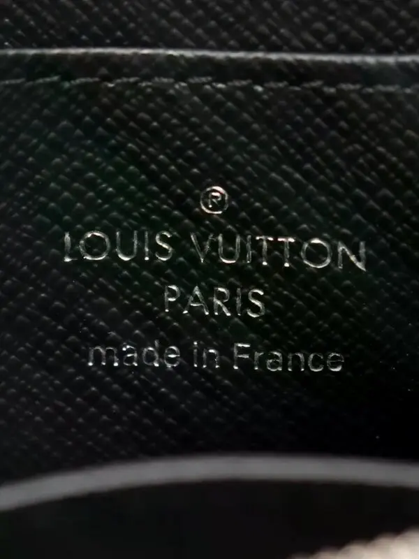 LOUIS VUITTON 2021s Zippy Épi Wallet