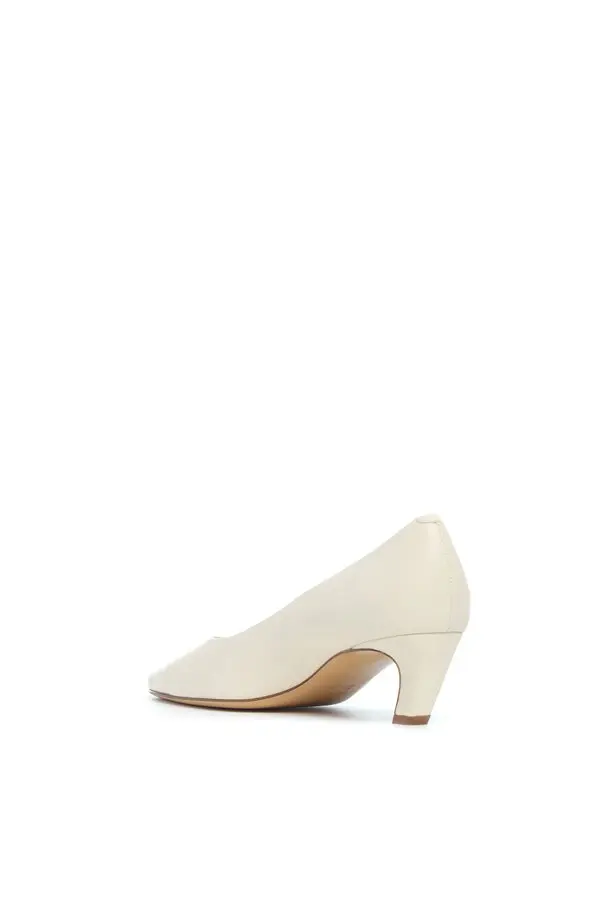 Gabriela Hearst Peggy Signature Pointed Pump In Nappa Leather - Ivory