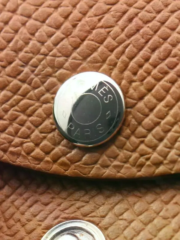 Hermès Calviduo Clemence Coin Purse - Neutrals