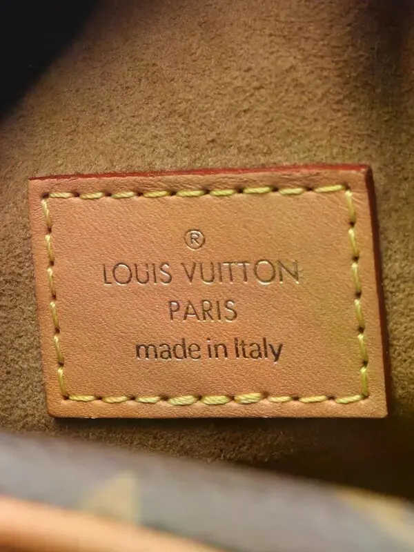 LOUIS VUITTON Monogram Boîte Chapeau Souple Shoulder Bag