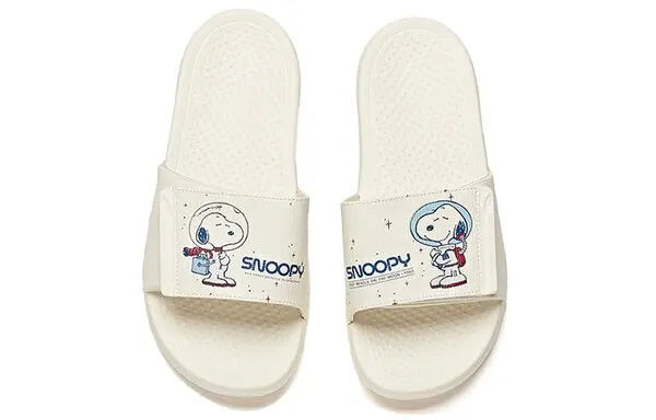 ANTA X Snoopy Graphic Slides