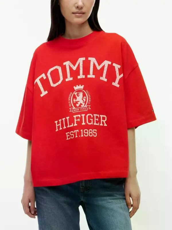 Tommy Hilfiger Crest Logo T-shirt