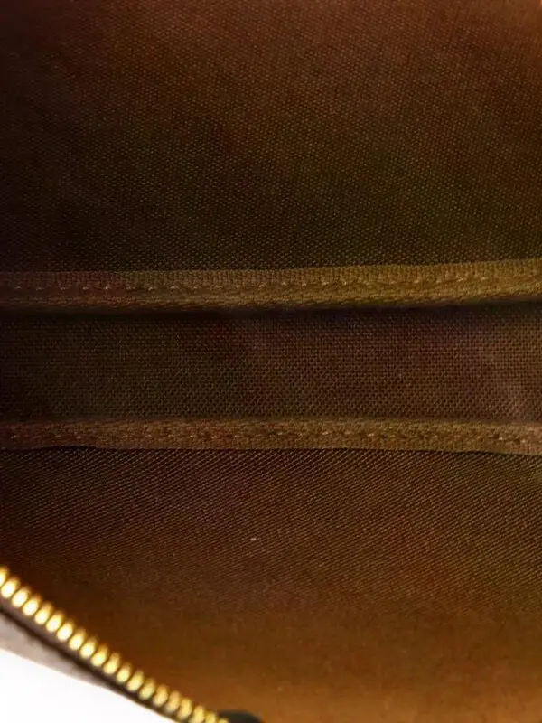 LOUIS VUITTON Pochette Accessoires Monogram Canvas Clutch Bag