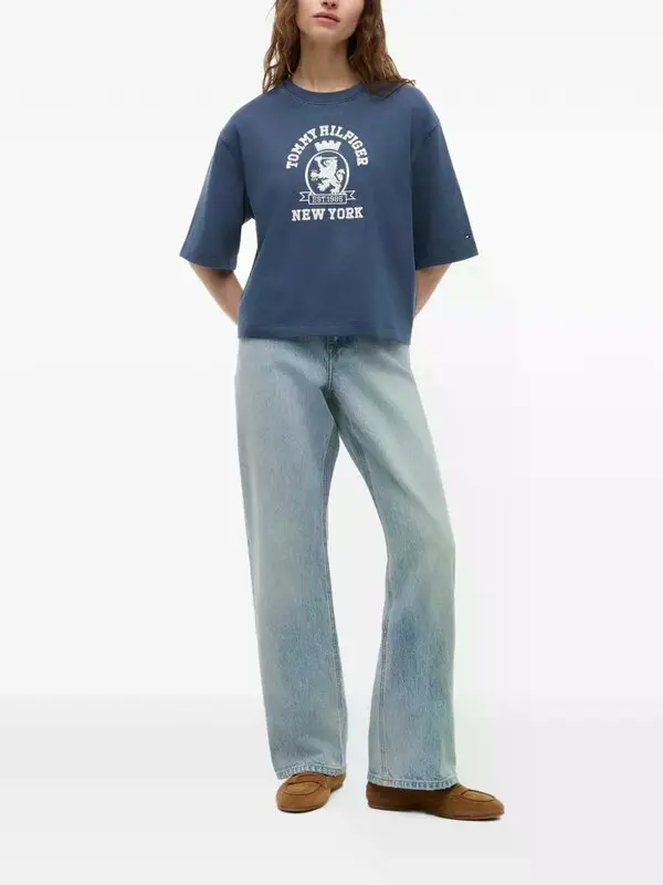 Tommy Hilfiger Oversized T-shirt With Embroidered Logo