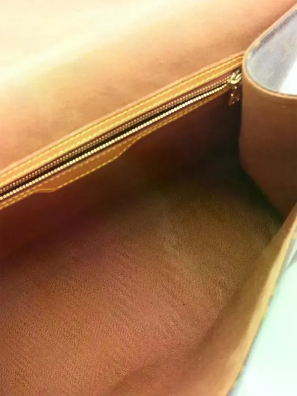 LOUIS VUITTON Beverly Monogram Tote Bag