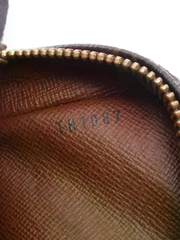 LOUIS VUITTON Monogram Shoulder Bag