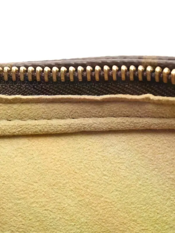 LOUIS VUITTON Looping Mm Monogram Shoulder Bag