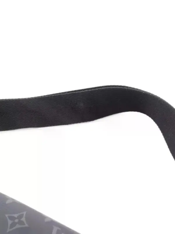 LOUIS VUITTON District Pm Messenger Bag