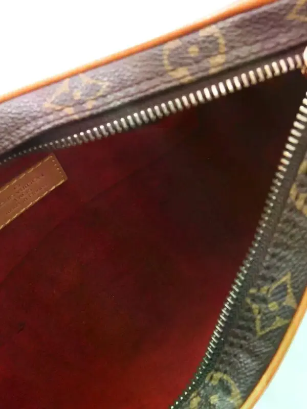 LOUIS VUITTON Monogram Croissant Shoulder Bag