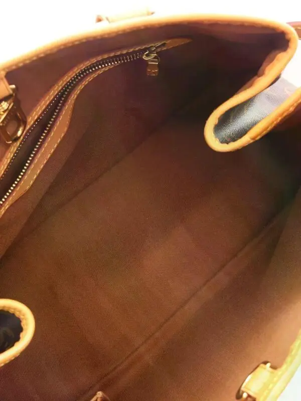 LOUIS VUITTON 2008 Batignolles Tote Bag
