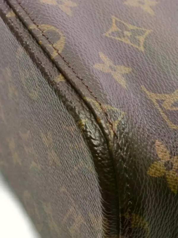 LOUIS VUITTON Monogram Vivian Gm Tote Bag
