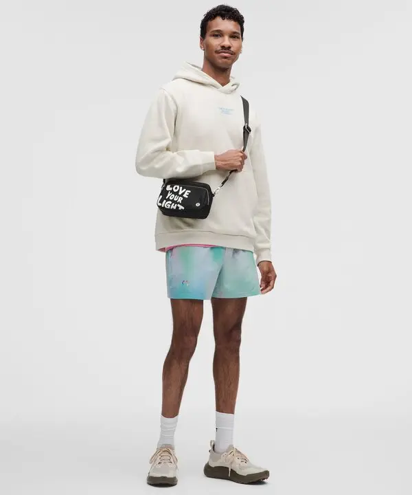 Lululemon Everywhere Crossbody Bag 2l Graphic
