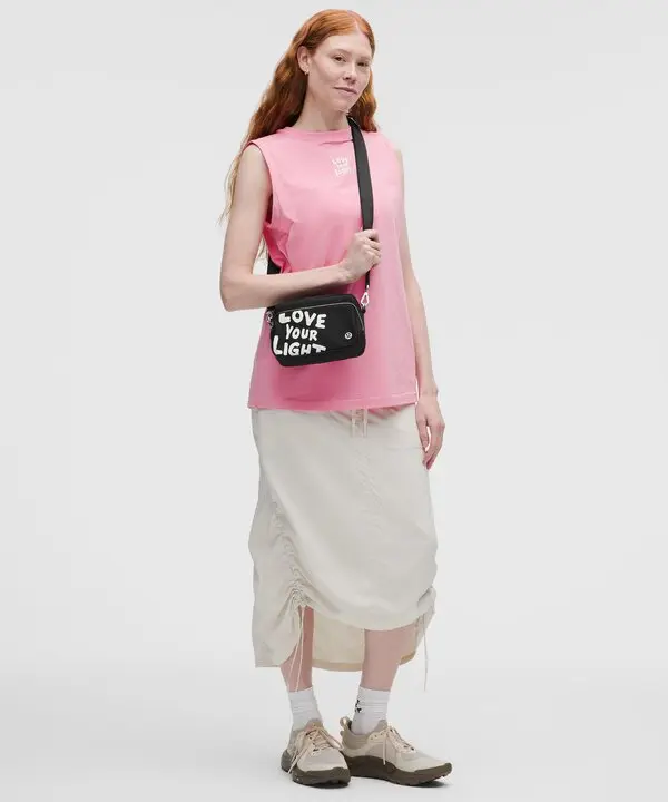 Lululemon Everywhere Crossbody Bag 2l Graphic