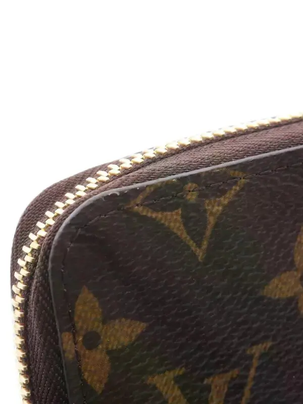 LOUIS VUITTON 2021s Zippy Monogram Wallet