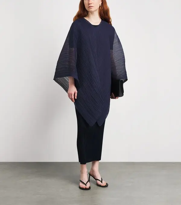 Issey Miyake Madame-t May Stole