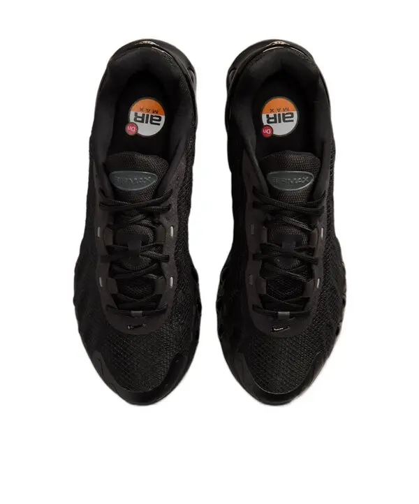 Nike Max Dn8 Shoes